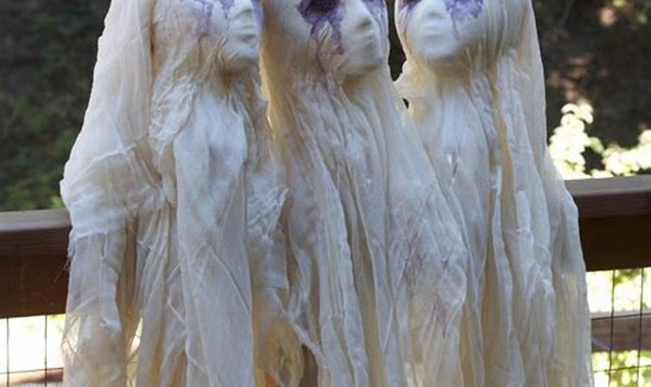 Easy DIY Outdoor Ghost Decor: Spooky Fun!