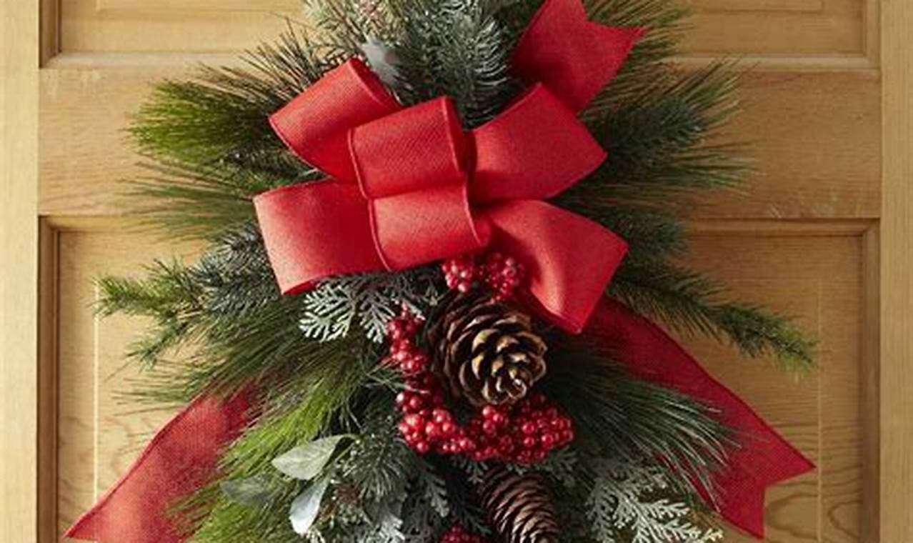 Easy DIY Christmas Swag: Festive Holiday Decor